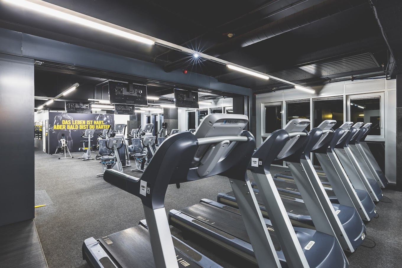 FITINN Fitnessstudio Wien Invalidenstraße - GYMSIDER