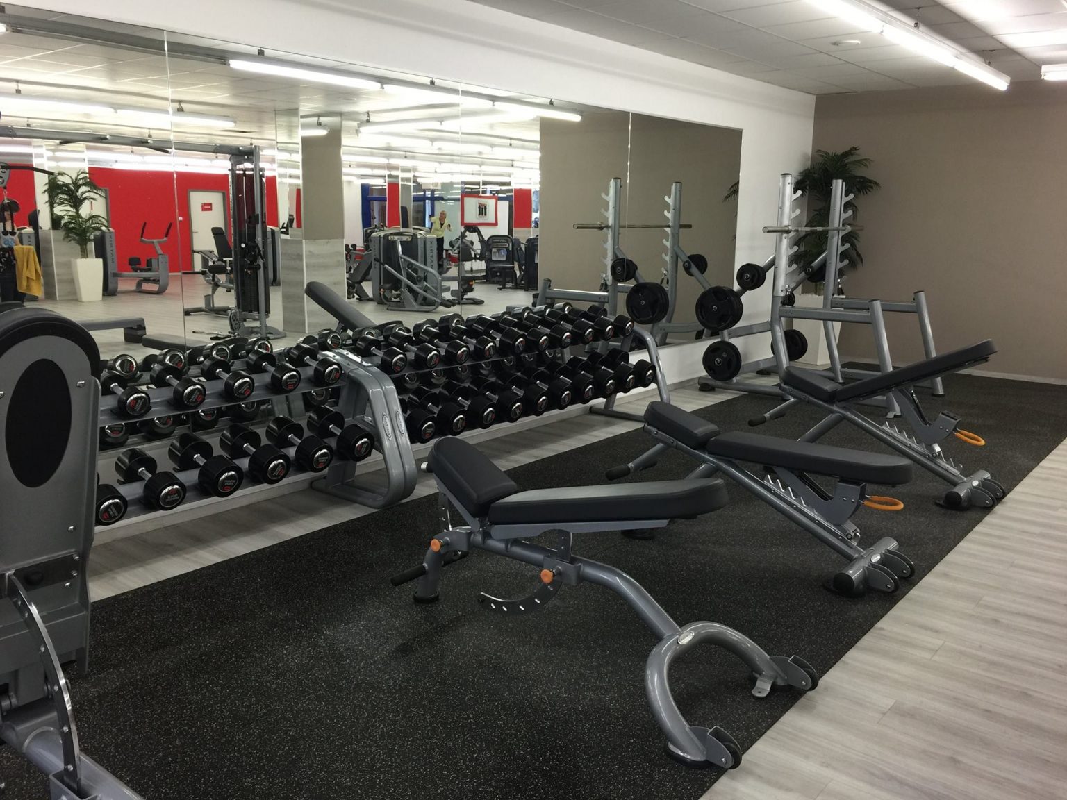 Clever Fit Fitnessstudio Berlin Tempelhof - GYMSIDER