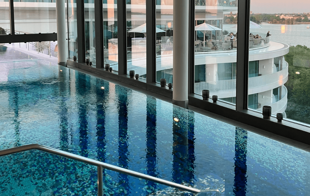 Luxus & Infinity-Pools: Die 5 besten Hotels mit Fitnessstudio und Pool ...